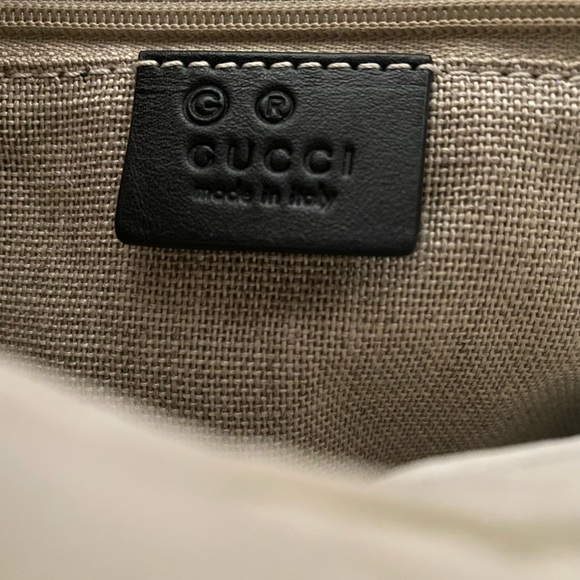 Bags | Gucci Bags Marmont New Gg Embossed Purse Strap Leather Cross ...